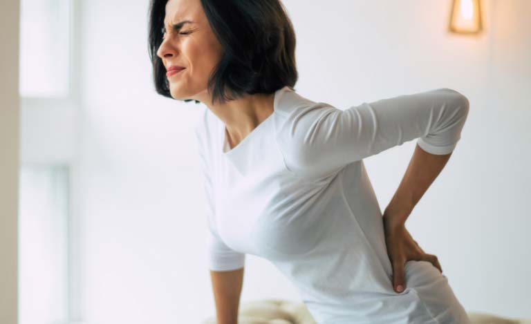 What Are the Causes & Symptoms Of Chronic Back Pain?